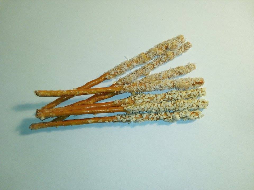 Sticksuri cu unt de arahide, susan si cocos – eusipiticulmeu