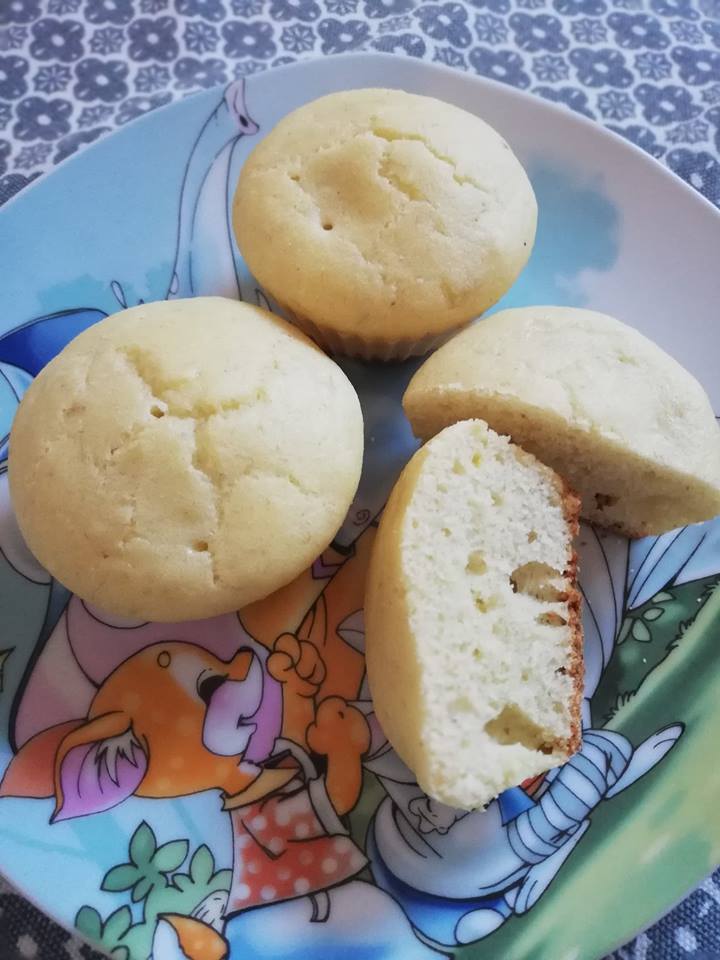 Briose simple cu banana – eusipiticulmeu